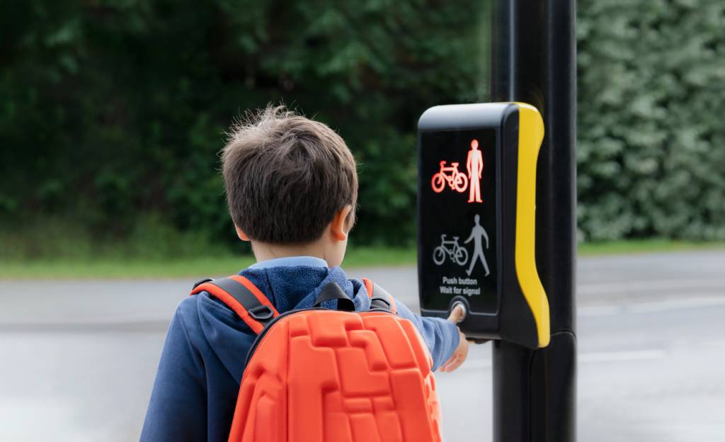 Sensibiliser les enfants à la sécurité routière - AFP Services